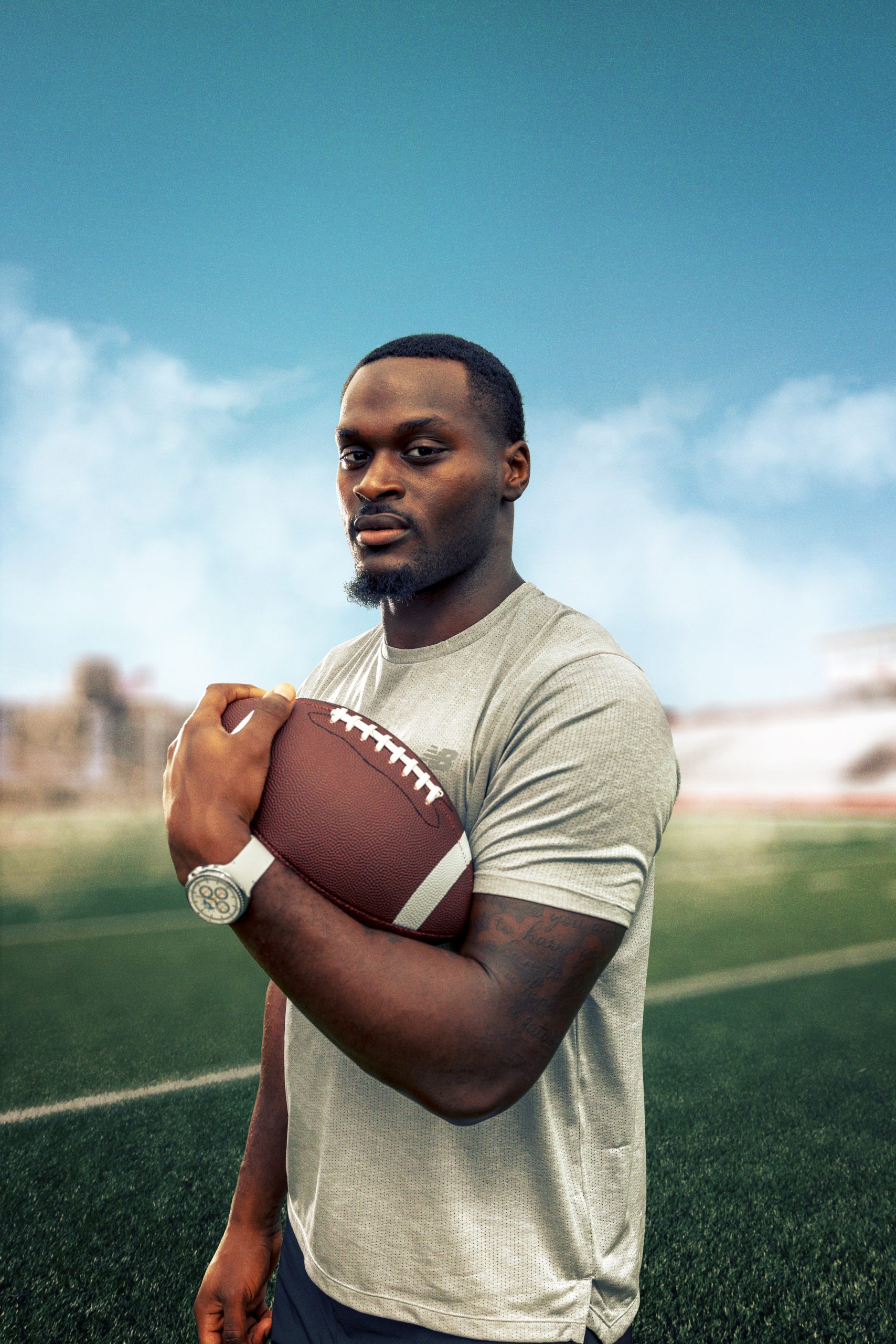 Samsung Signs College Football Stars Jeremiyah Love and Cade Klubnik to ...